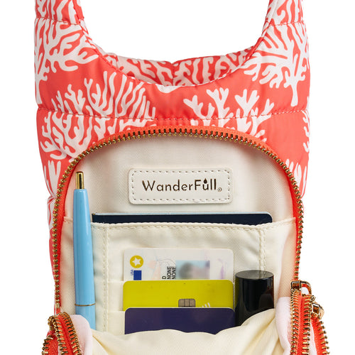 WanderFull- Finally, a stylish bag for your water bottle